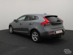 Grey Volvo V40 2014 in Vilnius, with an engine capacity of 2.00 L and mileage of 213 thousand km for 8299 €, photo 7 on AUTOMOTO.COM.LV