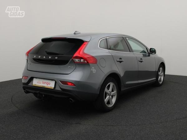 Grey Volvo V40 2014 in Vilnius, with an engine capacity of 2.00 L and mileage of 213 thousand km for 8299 €, photo 8 on AUTOMOTO.COM.LV