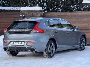 Grey Volvo V40 2014 in Vilnius, with an engine capacity of 1.97 L and mileage of 254 thousand km for 6500 €, photo 6 on AUTOMOTO.COM.LV