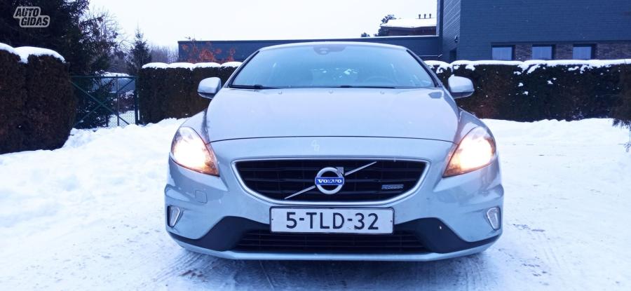 Pelēks Volvo V40 2014 Kauņa, ar dzinēja tilpumu 1.60 L un nobraukumu 294 tūkst. km par 5900 €, foto 2 vietnē AUTOMOTO.COM.LV