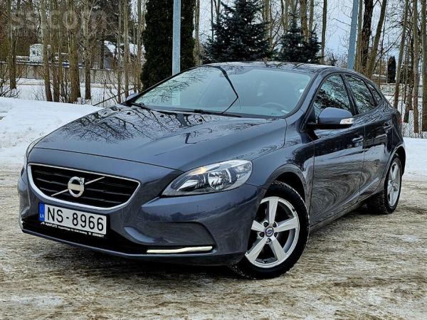 Pelēks Volvo V40 2014 Rīga, ar dzinēja tilpumu 1.60 L un nobraukumu 216 tūkst. km par 6590 €, foto 4 vietnē AUTOMOTO.COM.LV