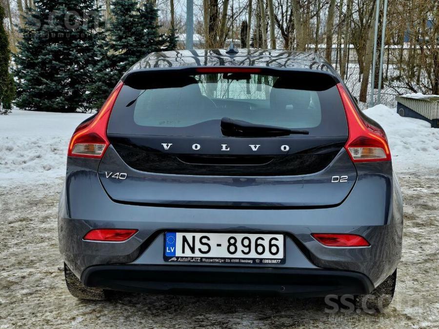 Pelēks Volvo V40 2014 Rīga, ar dzinēja tilpumu 1.60 L un nobraukumu 216 tūkst. km par 6590 €, foto 32 vietnē AUTOMOTO.COM.LV