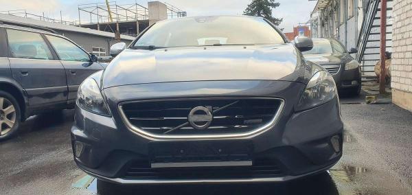 Pelēks Volvo V40 2014 Kauņa, ar dzinēja tilpumu 1.56 L un nobraukumu 245 tūkst. km par 6650 €, foto 2 vietnē AUTOMOTO.COM.LV