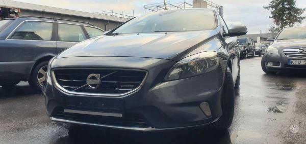 Pelēks Volvo V40 2014 Kauņa, ar dzinēja tilpumu 1.56 L un nobraukumu 245 tūkst. km par 6650 €, foto 3 vietnē AUTOMOTO.COM.LV