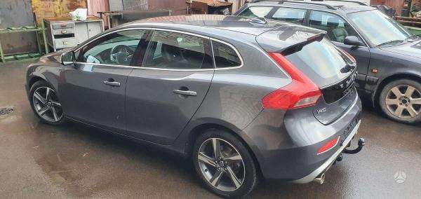 Pelēks Volvo V40 2014 Kauņa, ar dzinēja tilpumu 1.56 L un nobraukumu 245 tūkst. km par 6650 €, foto 9 vietnē AUTOMOTO.COM.LV