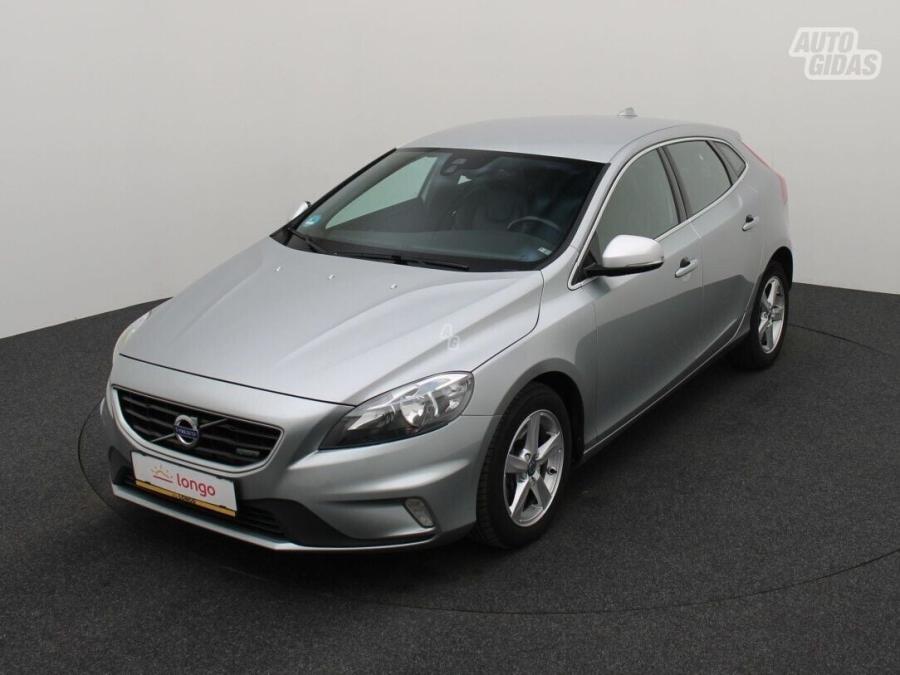 Pelēks Volvo V40 2014 Viļņa, ar dzinēja tilpumu 2.00 L un nobraukumu 252 tūkst. km par 7799 €, foto 1 vietnē AUTOMOTO.COM.LV