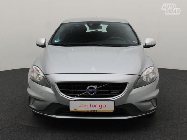 Pelēks Volvo V40 2014 Viļņa, ar dzinēja tilpumu 2.00 L un nobraukumu 252 tūkst. km par 7799 €, foto 3 vietnē AUTOMOTO.COM.LV
