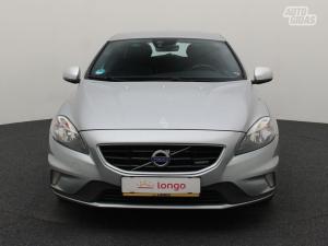 Pelēks Volvo V40 2014 Viļņa, ar dzinēja tilpumu 2.00 L un nobraukumu 252 tūkst. km par 7799 €, foto 3 vietnē AUTOMOTO.COM.LV