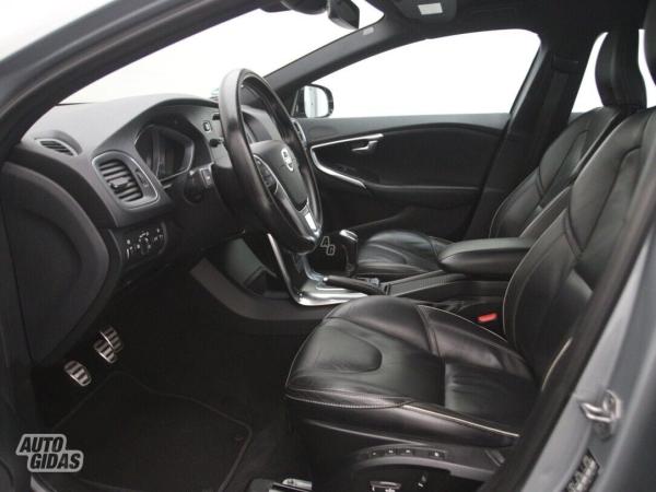 Pelēks Volvo V40 2014 Viļņa, ar dzinēja tilpumu 2.00 L un nobraukumu 252 tūkst. km par 7799 €, foto 4 vietnē AUTOMOTO.COM.LV