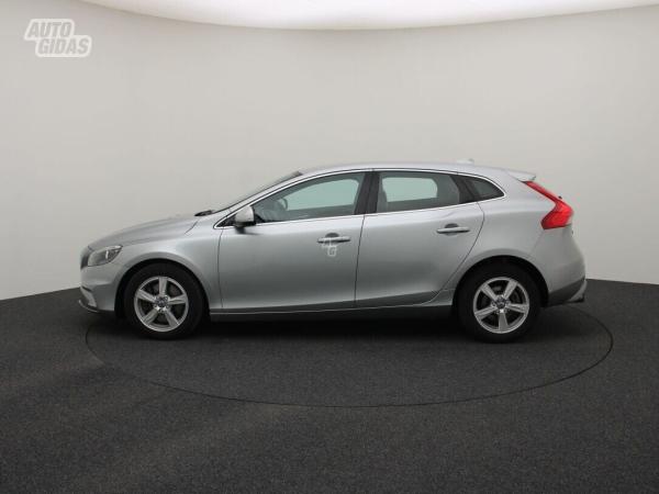 Pelēks Volvo V40 2014 Viļņa, ar dzinēja tilpumu 2.00 L un nobraukumu 252 tūkst. km par 7799 €, foto 6 vietnē AUTOMOTO.COM.LV