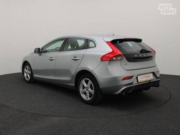 Pelēks Volvo V40 2014 Viļņa, ar dzinēja tilpumu 2.00 L un nobraukumu 252 tūkst. km par 7799 €, foto 7 vietnē AUTOMOTO.COM.LV