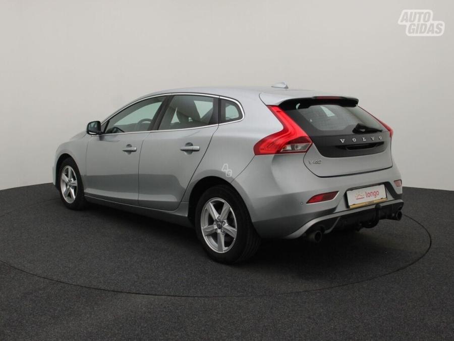 Pelēks Volvo V40 2014 Viļņa, ar dzinēja tilpumu 2.00 L un nobraukumu 252 tūkst. km par 7799 €, foto 7 vietnē AUTOMOTO.COM.LV