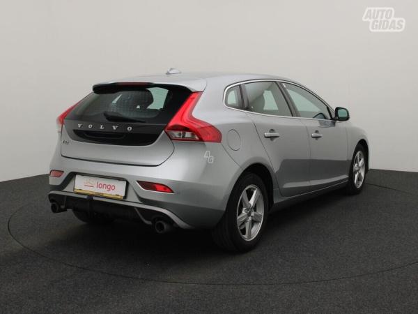 Pelēks Volvo V40 2014 Viļņa, ar dzinēja tilpumu 2.00 L un nobraukumu 252 tūkst. km par 7799 €, foto 8 vietnē AUTOMOTO.COM.LV