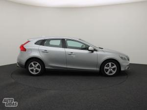 Pelēks Volvo V40 2014 Viļņa, ar dzinēja tilpumu 2.00 L un nobraukumu 252 tūkst. km par 7799 €, foto 9 vietnē AUTOMOTO.COM.LV