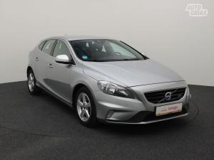 Pelēks Volvo V40 2014 Viļņa, ar dzinēja tilpumu 2.00 L un nobraukumu 252 tūkst. km par 7799 €, foto 10 vietnē AUTOMOTO.COM.LV
