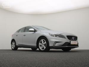 Pelēks Volvo V40 2014 Viļņa, ar dzinēja tilpumu 2.00 L un nobraukumu 252 tūkst. km par 7799 €, foto 11 vietnē AUTOMOTO.COM.LV