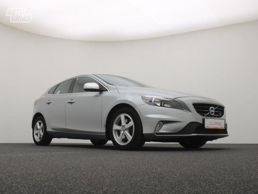 Pelēks Volvo V40 2014 Viļņa, ar dzinēja tilpumu 2.00 L un nobraukumu 252 tūkst. km par 7799 €, foto 11 vietnē AUTOMOTO.COM.LV