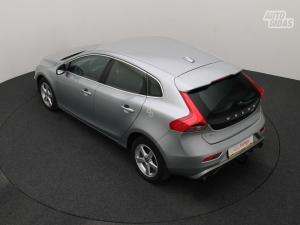 Pelēks Volvo V40 2014 Viļņa, ar dzinēja tilpumu 2.00 L un nobraukumu 252 tūkst. km par 7799 €, foto 12 vietnē AUTOMOTO.COM.LV