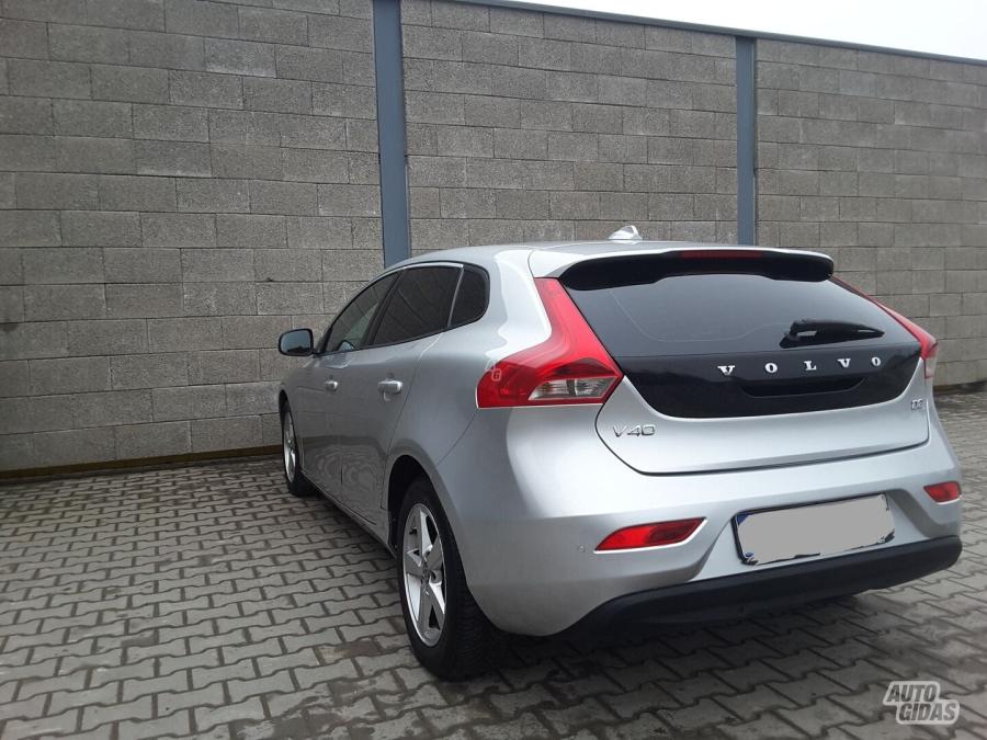 Grey Volvo V40 2014 in Kretinga, with an engine capacity of 1.60 L and mileage of 154 thousand km for 6550 €, photo 6 on AUTOMOTO.COM.LV