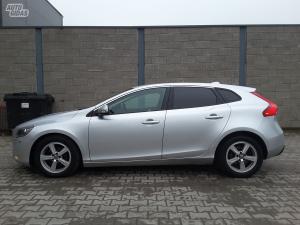 Grey Volvo V40 2014 in Kretinga, with an engine capacity of 1.60 L and mileage of 154 thousand km for 6550 €, photo 7 on AUTOMOTO.COM.LV