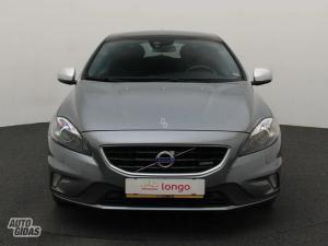 Grey Volvo V40 2014 in Vilnius, with an engine capacity of 2.00 L and mileage of 236 thousand km for 8799 €, photo 4 on AUTOMOTO.COM.LV