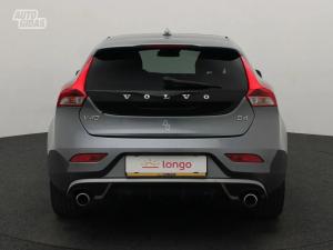 Grey Volvo V40 2014 in Vilnius, with an engine capacity of 2.00 L and mileage of 236 thousand km for 8799 €, photo 6 on AUTOMOTO.COM.LV