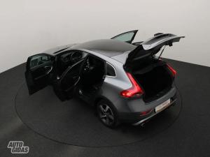 Grey Volvo V40 2014 in Vilnius, with an engine capacity of 2.00 L and mileage of 236 thousand km for 8799 €, photo 14 on AUTOMOTO.COM.LV
