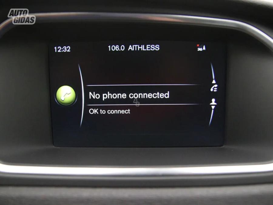 Grey Volvo V40 2014 in Vilnius, with an engine capacity of 2.00 L and mileage of 236 thousand km for 8799 €, photo 24 on AUTOMOTO.COM.LV