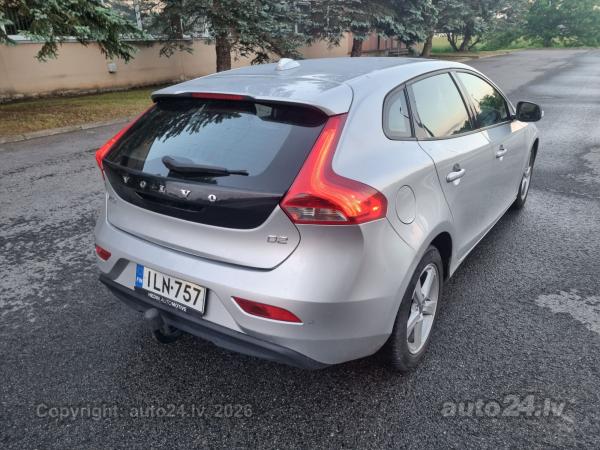 Grey Volvo V40 2014 in Polva, with an engine capacity of 1.60 L and mileage of 275 thousand km for 5700 €, photo 5 on AUTOMOTO.COM.LV