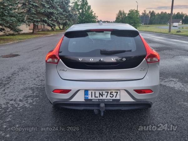 Grey Volvo V40 2014 in Polva, with an engine capacity of 1.60 L and mileage of 275 thousand km for 5700 €, photo 7 on AUTOMOTO.COM.LV