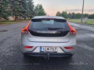 Pelēks Volvo V40 2014 Pelva, ar dzinēja tilpumu 1.60 L un nobraukumu 275 tūkst. km par 5700 €, foto 14 vietnē AUTOMOTO.COM.LV