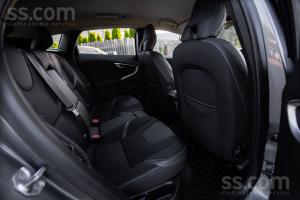 Grey Volvo V40 2014 in Riga, with an engine capacity of 2.00 L and mileage of 0 thousand km for 7200 €, photo 9 on AUTOMOTO.COM.LV