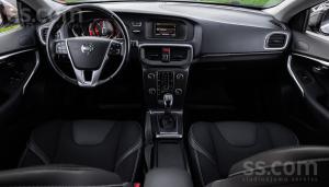 Grey Volvo V40 2014 in Riga, with an engine capacity of 2.00 L and mileage of 0 thousand km for 7200 €, photo 11 on AUTOMOTO.COM.LV