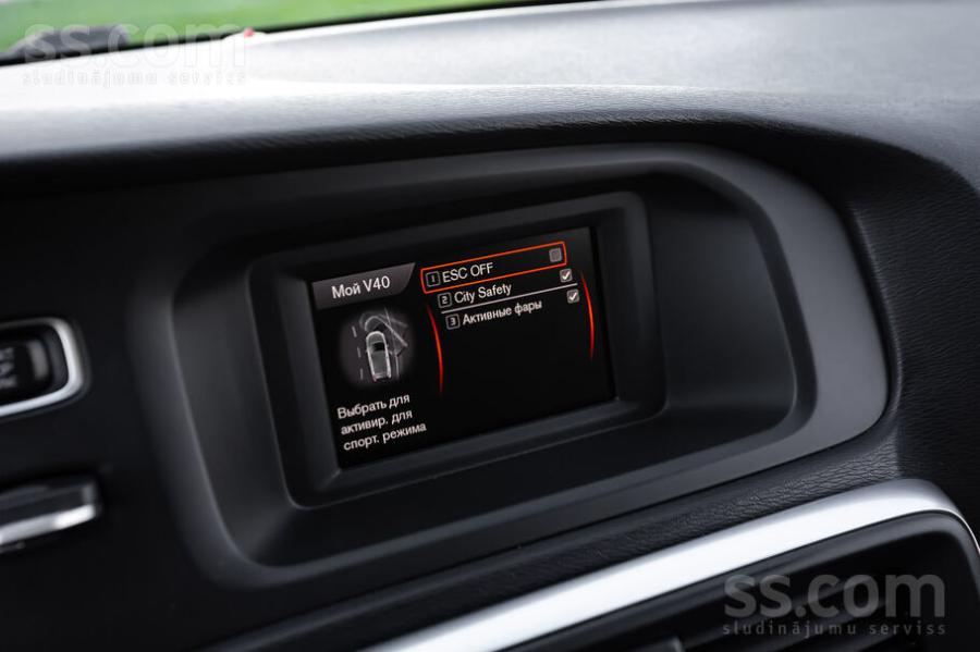 Grey Volvo V40 2014 in Riga, with an engine capacity of 2.00 L and mileage of 0 thousand km for 7200 €, photo 20 on AUTOMOTO.COM.LV