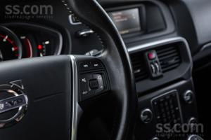 Grey Volvo V40 2014 in Riga, with an engine capacity of 2.00 L and mileage of 0 thousand km for 7200 €, photo 23 on AUTOMOTO.COM.LV