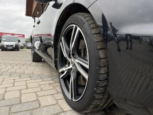 Pelēks Volvo V40 2014 Talsi, ar dzinēja tilpumu 2.00 L un nobraukumu 232 tūkst. km par 6400 €, foto 10 vietnē AUTOMOTO.COM.LV