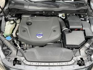 Pelēks Volvo V40 2014 Talsi, ar dzinēja tilpumu 2.00 L un nobraukumu 232 tūkst. km par 6400 €, foto 11 vietnē AUTOMOTO.COM.LV