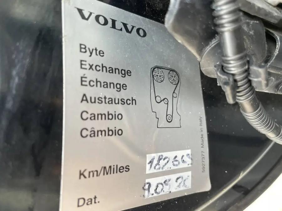 Pelēks Volvo V40 2014 Talsi, ar dzinēja tilpumu 2.00 L un nobraukumu 232 tūkst. km par 6400 €, foto 12 vietnē AUTOMOTO.COM.LV