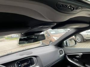 Pelēks Volvo V40 2014 Talsi, ar dzinēja tilpumu 2.00 L un nobraukumu 232 tūkst. km par 6400 €, foto 21 vietnē AUTOMOTO.COM.LV