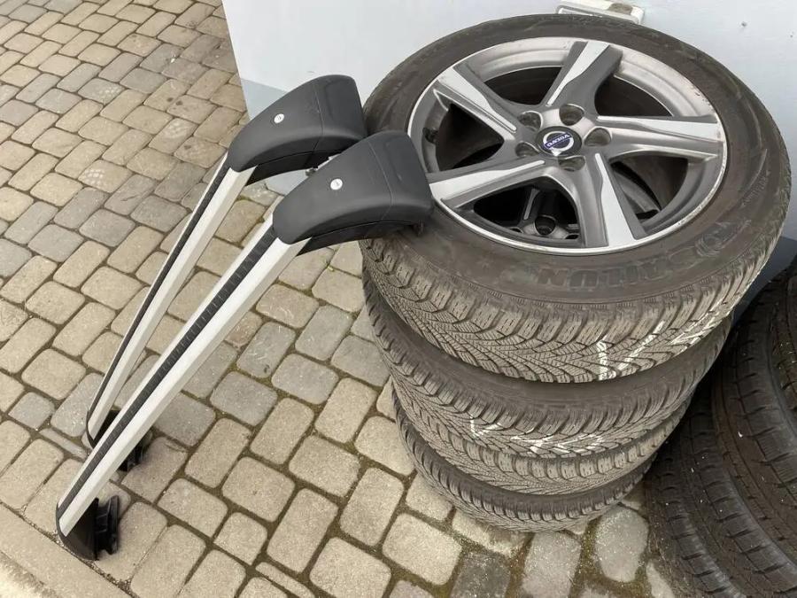 Pelēks Volvo V40 2014 Talsi, ar dzinēja tilpumu 2.00 L un nobraukumu 232 tūkst. km par 6400 €, foto 34 vietnē AUTOMOTO.COM.LV