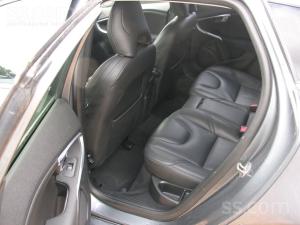 Grey Volvo V40 2014 in Riga, with an engine capacity of 2.00 L and mileage of 0 thousand km for 5950 €, photo 9 on AUTOMOTO.COM.LV