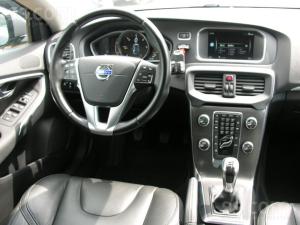 Grey Volvo V40 2014 in Riga, with an engine capacity of 2.00 L and mileage of 0 thousand km for 5950 €, photo 12 on AUTOMOTO.COM.LV