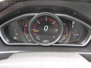 Grey Volvo V40 2014 in Riga, with an engine capacity of 2.00 L and mileage of 0 thousand km for 5950 €, photo 13 on AUTOMOTO.COM.LV