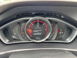 Grey Volvo V40 2014 in Paide, with an engine capacity of 2.00 L and mileage of 293 thousand km for 6790 €, photo 11 on AUTOMOTO.COM.LV