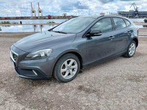 Grey Volvo V40 2014 in Riga, with an engine capacity of 1.60 L and mileage of 220 thousand km for 7700 €, photo 5 on AUTOMOTO.COM.LV