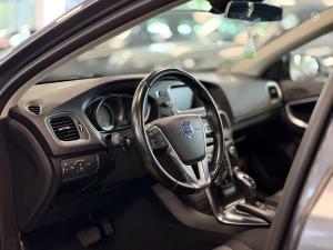Pelēks Volvo V40 2014 Klaipėda, ar dzinēja tilpumu 1.98 L un nobraukumu 239 tūkst. km par 7500 €, foto 8 vietnē AUTOMOTO.COM.LV