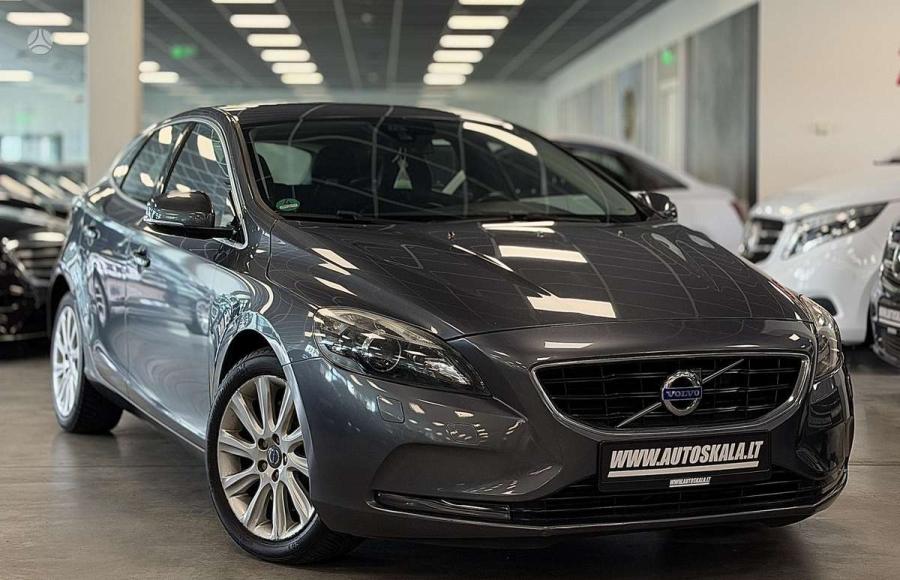 Pelēks Volvo V40 2014 Klaipėda, ar dzinēja tilpumu 1.98 L un nobraukumu 239 tūkst. km par 7500 €, foto 21 vietnē AUTOMOTO.COM.LV