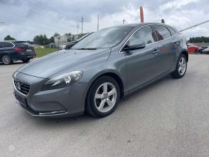 Pelēks Volvo V40 2014 Kauņa, ar dzinēja tilpumu 1.56 L un nobraukumu 246 tūkst. km par 5950 €, foto 3 vietnē AUTOMOTO.COM.LV