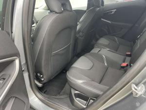 Pelēks Volvo V40 2014 Kauņa, ar dzinēja tilpumu 1.56 L un nobraukumu 246 tūkst. km par 5950 €, foto 24 vietnē AUTOMOTO.COM.LV