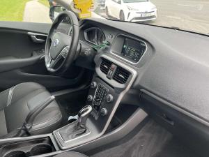 Pelēks Volvo V40 2014 Kauņa, ar dzinēja tilpumu 1.56 L un nobraukumu 246 tūkst. km par 5950 €, foto 29 vietnē AUTOMOTO.COM.LV